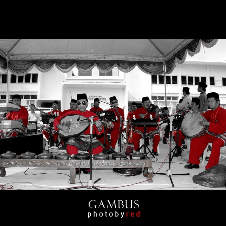 Balancing Tradition and Modernity in Brunei – anakbrunei.org